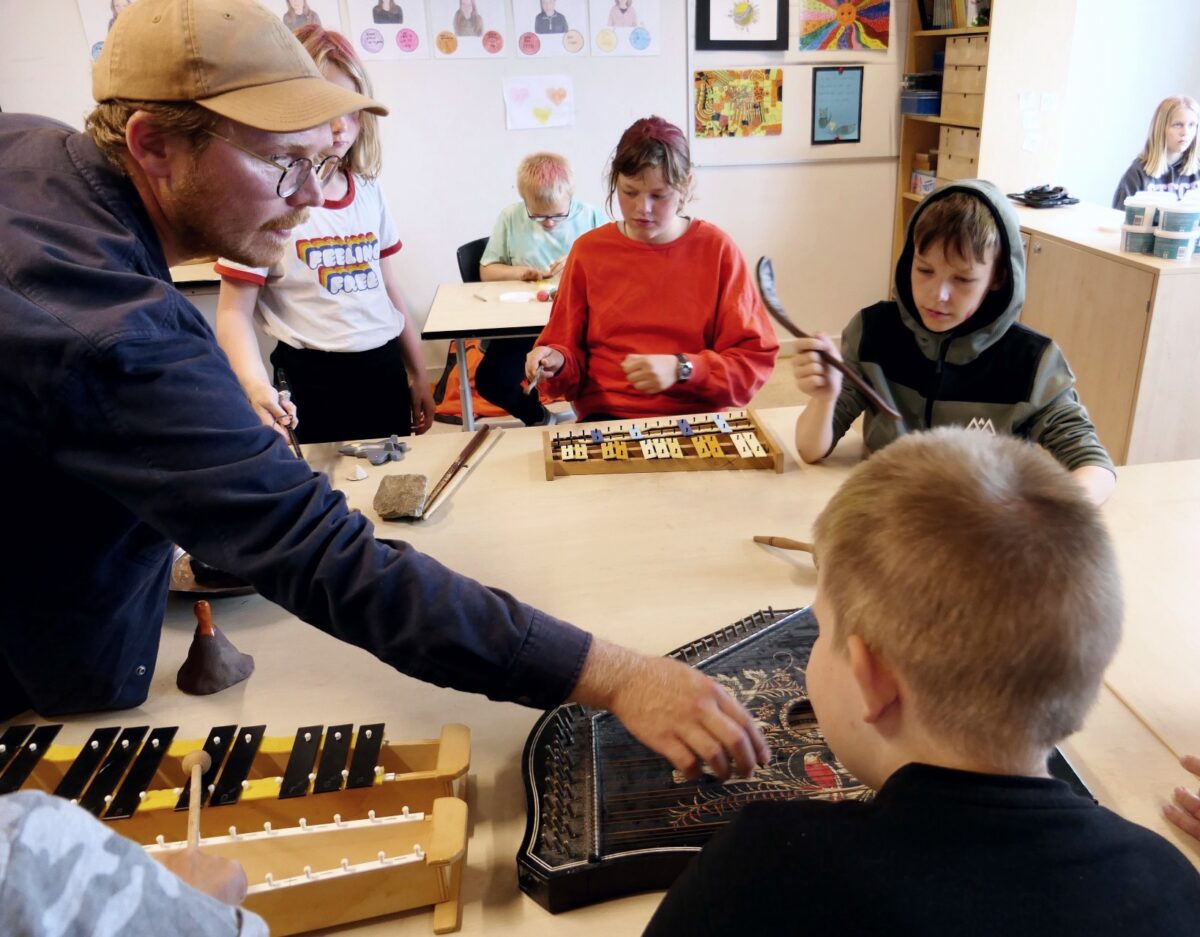 Shaping sounds – multisensory workshop for SEN children – Talent Tales ...
